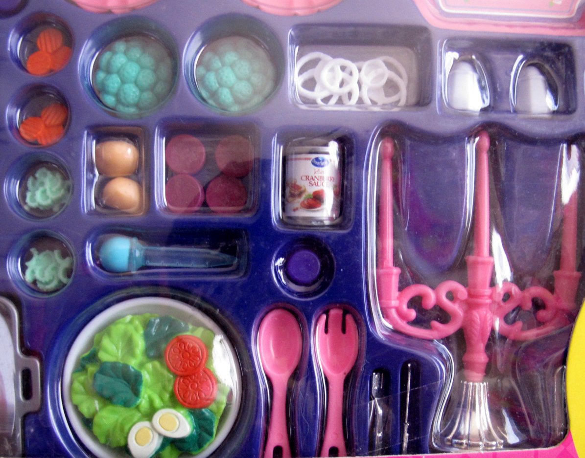 Buy Barbie Fun Fixin' Glamorous Dining Playset w Complete Meal Set ...