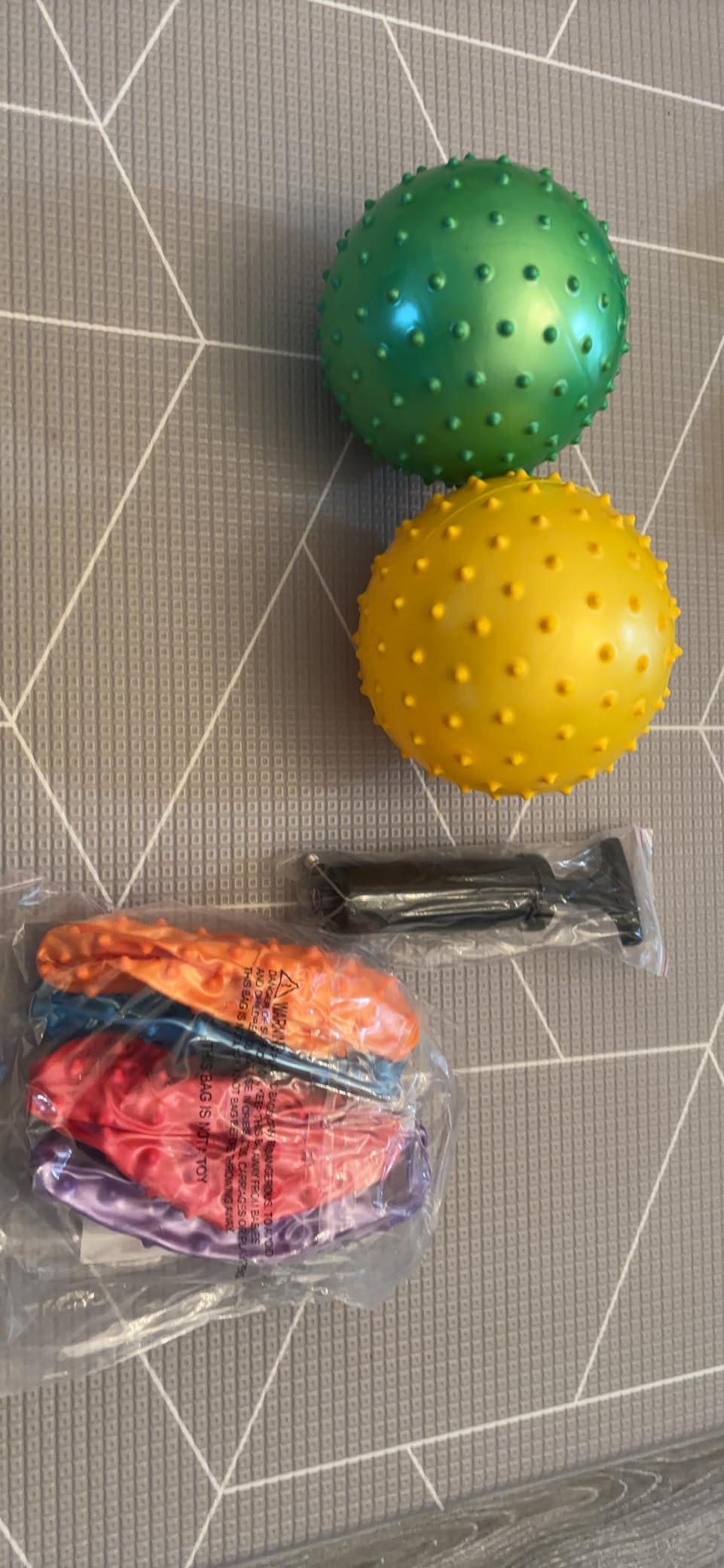 Mini Knobby Balls - (Pack of 12) Bulk 5 Inch Sensory Balls and Spiky ...