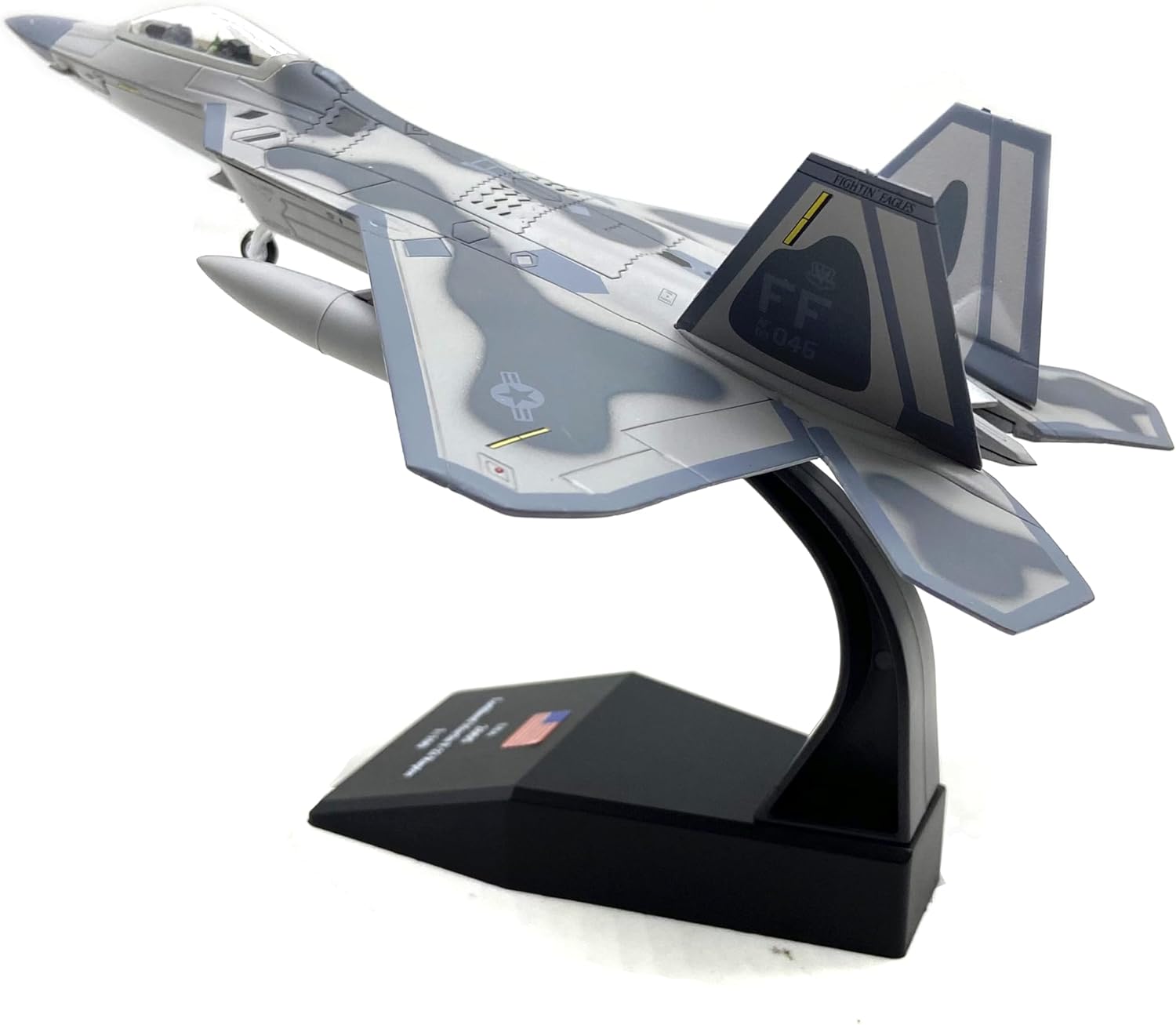 Amazon.com: Enatuther 1/100 Scale F-22 Raptor Model Airplane Fighter ...