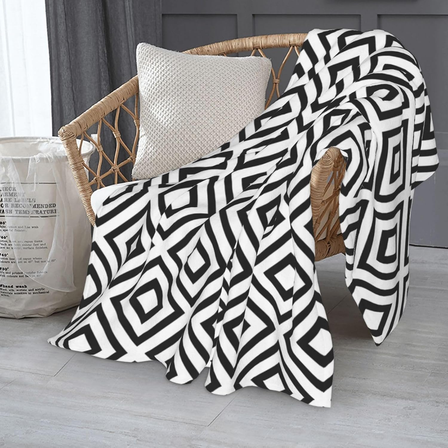 Amazon.com: Abstract Geometric Throw Blanket Soft Blanket Art Throw ...