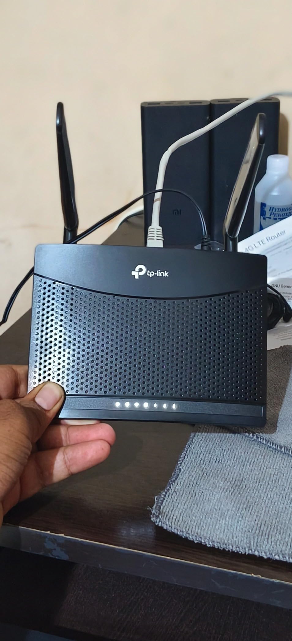 TP-Link N300 300 Mbps 2.4GHz 4G LTE Telephony Wireless WiFi Wi-Fi ...