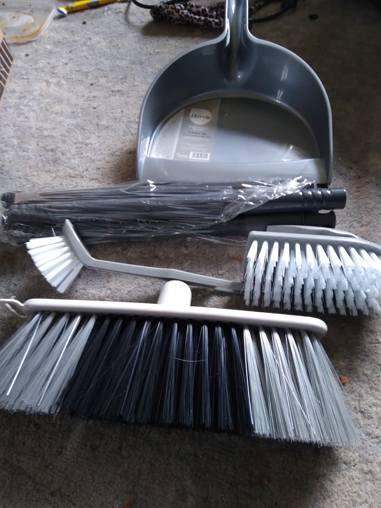 House Cleaning Kit | 4-in-1 Broom and Dustpan Cleaning Set to Keep All ...