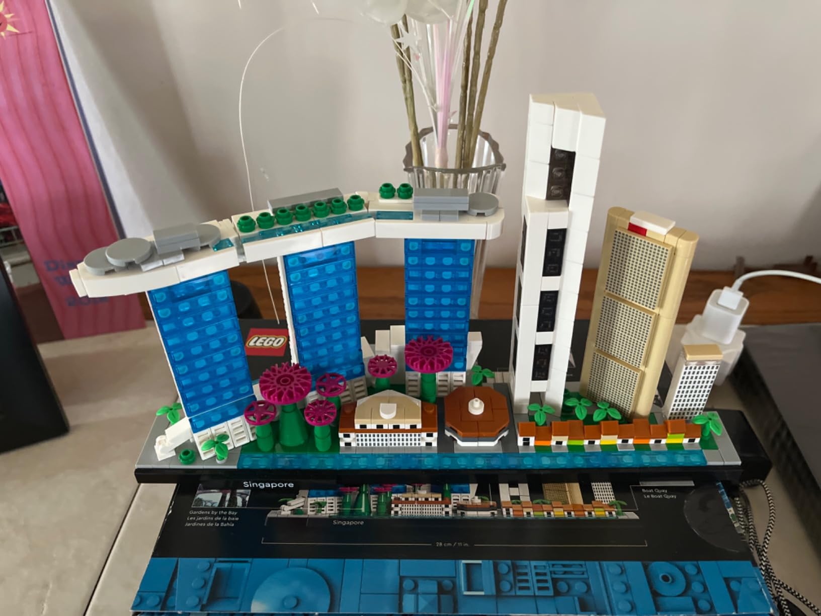 Amazon.com: LEGO Architecture Singapore 21057 Building Set - Skyline ...