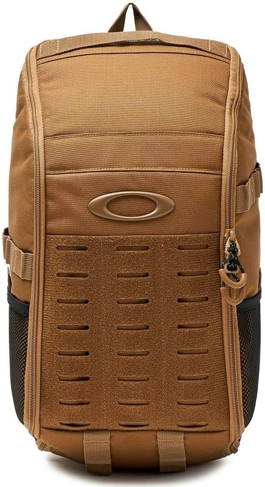 Amazon.com: OAKLEY Extractor 2.0 Coyote Sling Pack (921554-86W) : Ropa ...