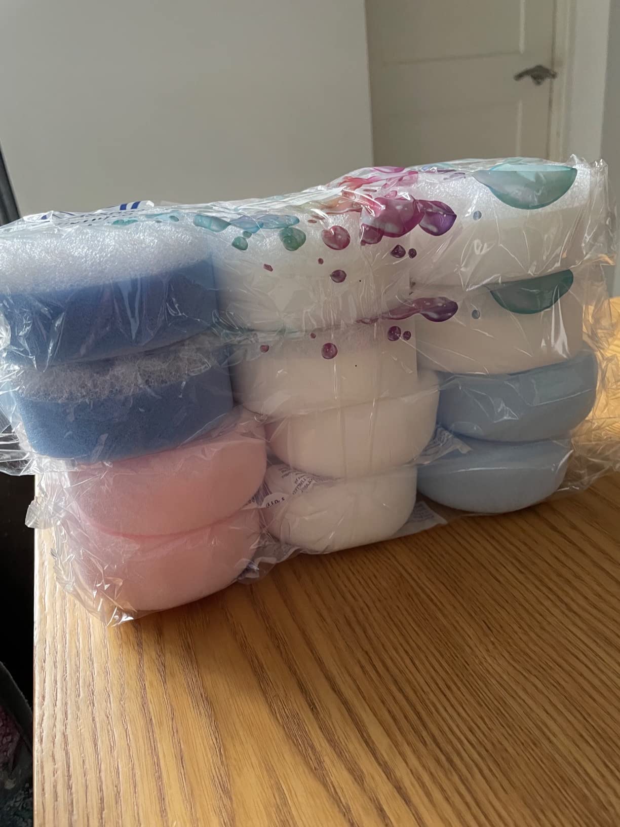 Bath Sponge Set of 12 - 6 x Bath Sponges & 6 x Exfoliating Massage ...