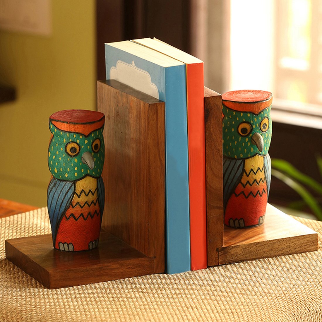 ExclusiveLane 'Owly-Guards' Owl Décor Book Holders Stand Case and ...