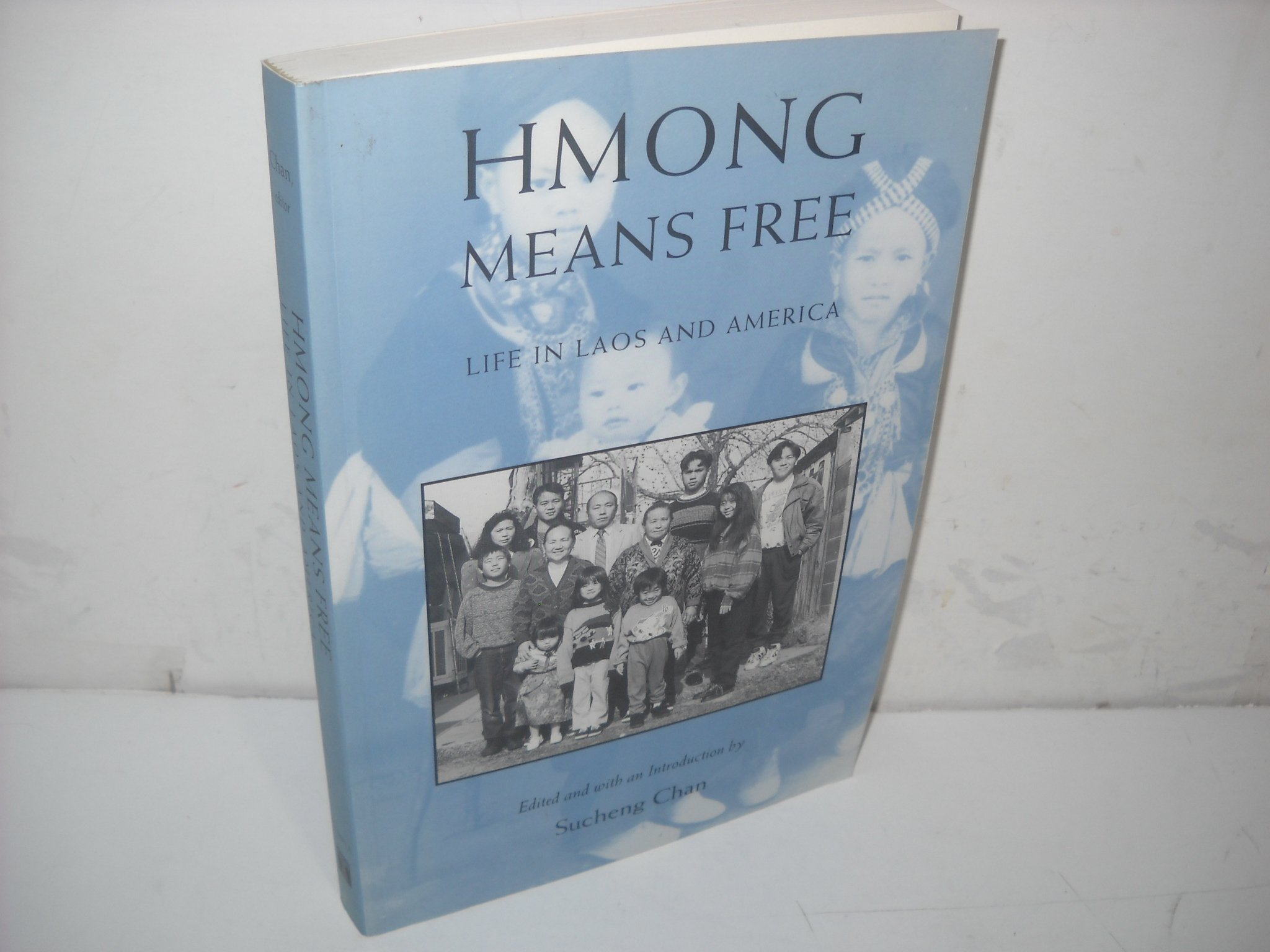 Amazon.com: Hmong Means Free (Asian American History & Cultu ...