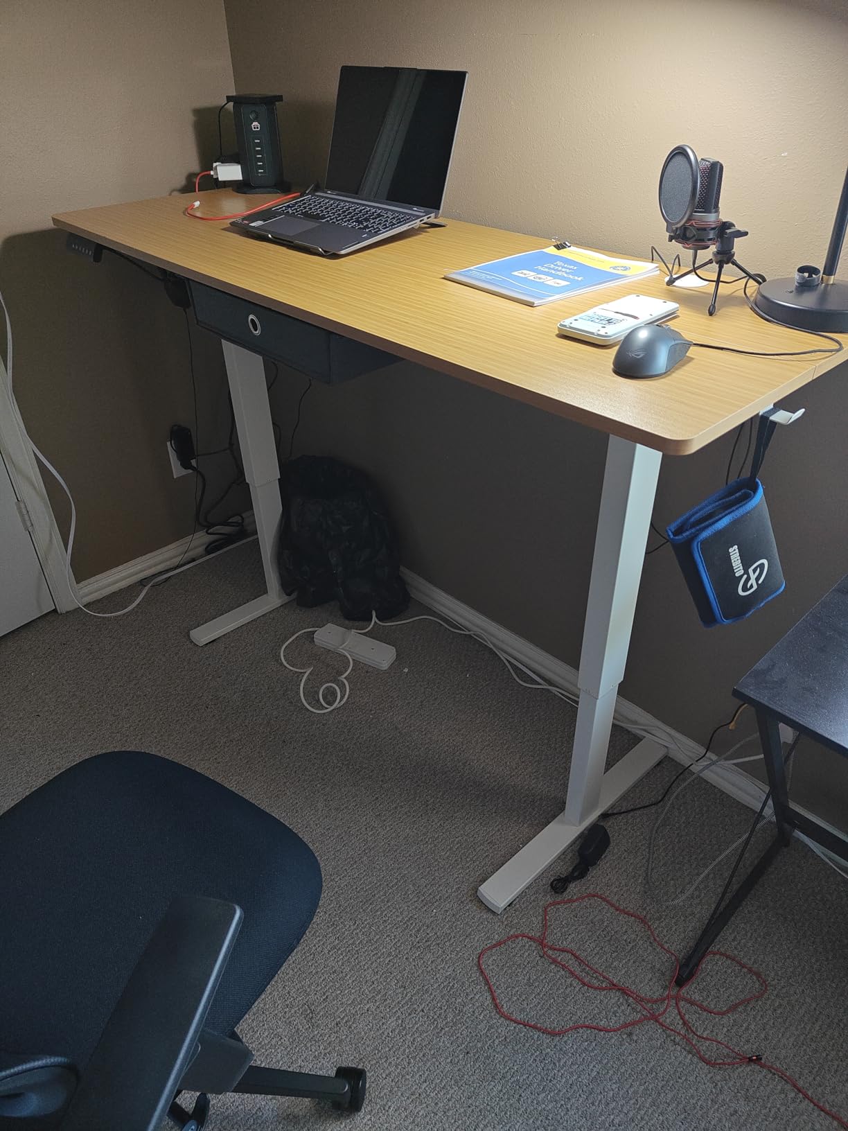 $25/mo - Finance Standing Desk, Adjustable Height Electric Sit Stand Up ...