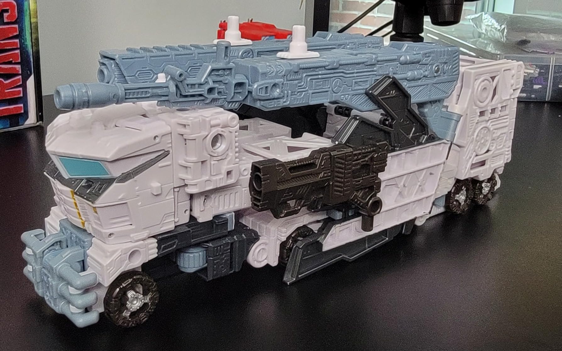 Amazon.com: Transformers Toys Legacy Evolution Leader Class Nova Prime ...