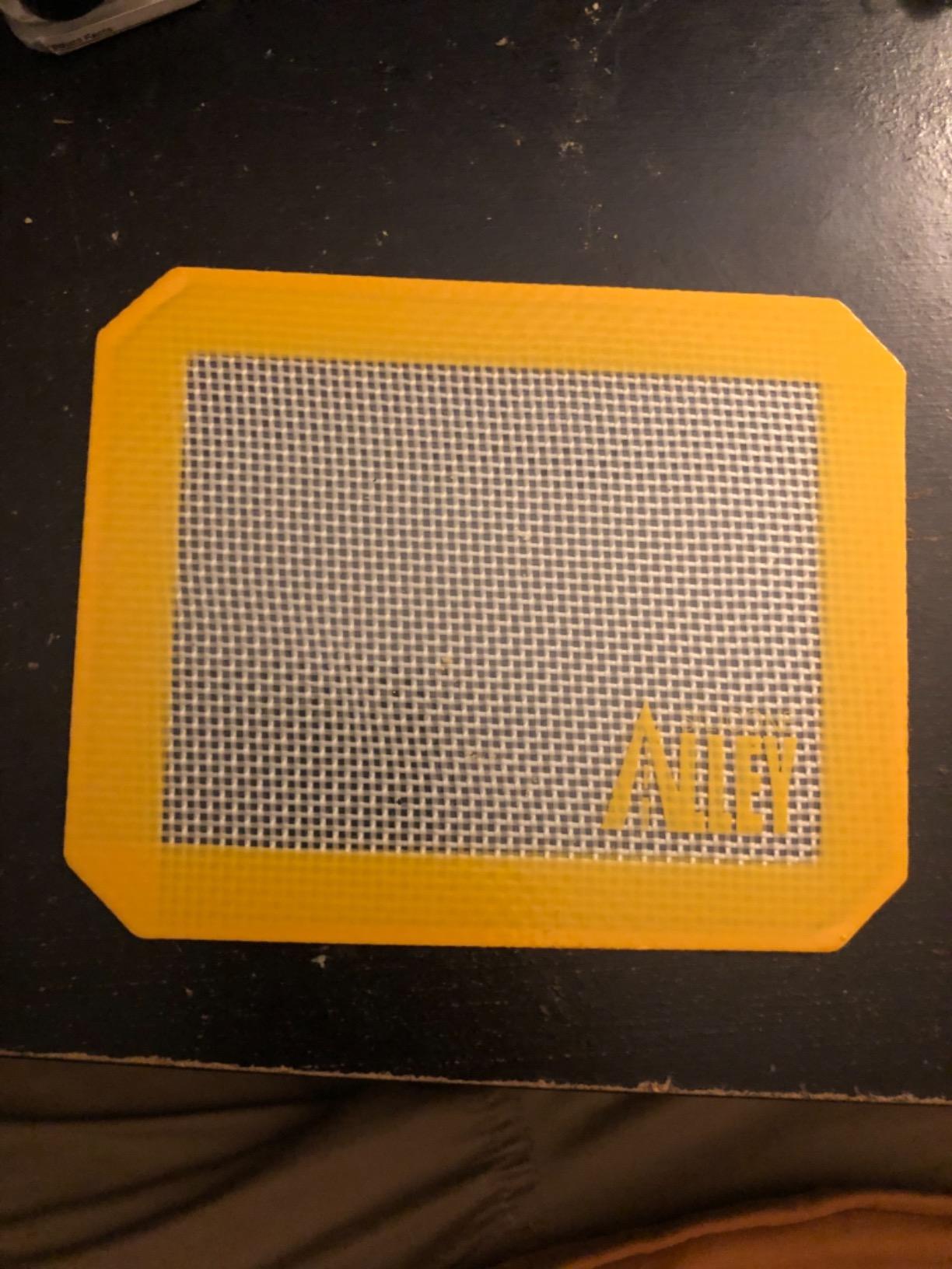 Amazon.com: Non-stick Wax Mat Pad [4 Pack] / Silicone Rolling Baking ...