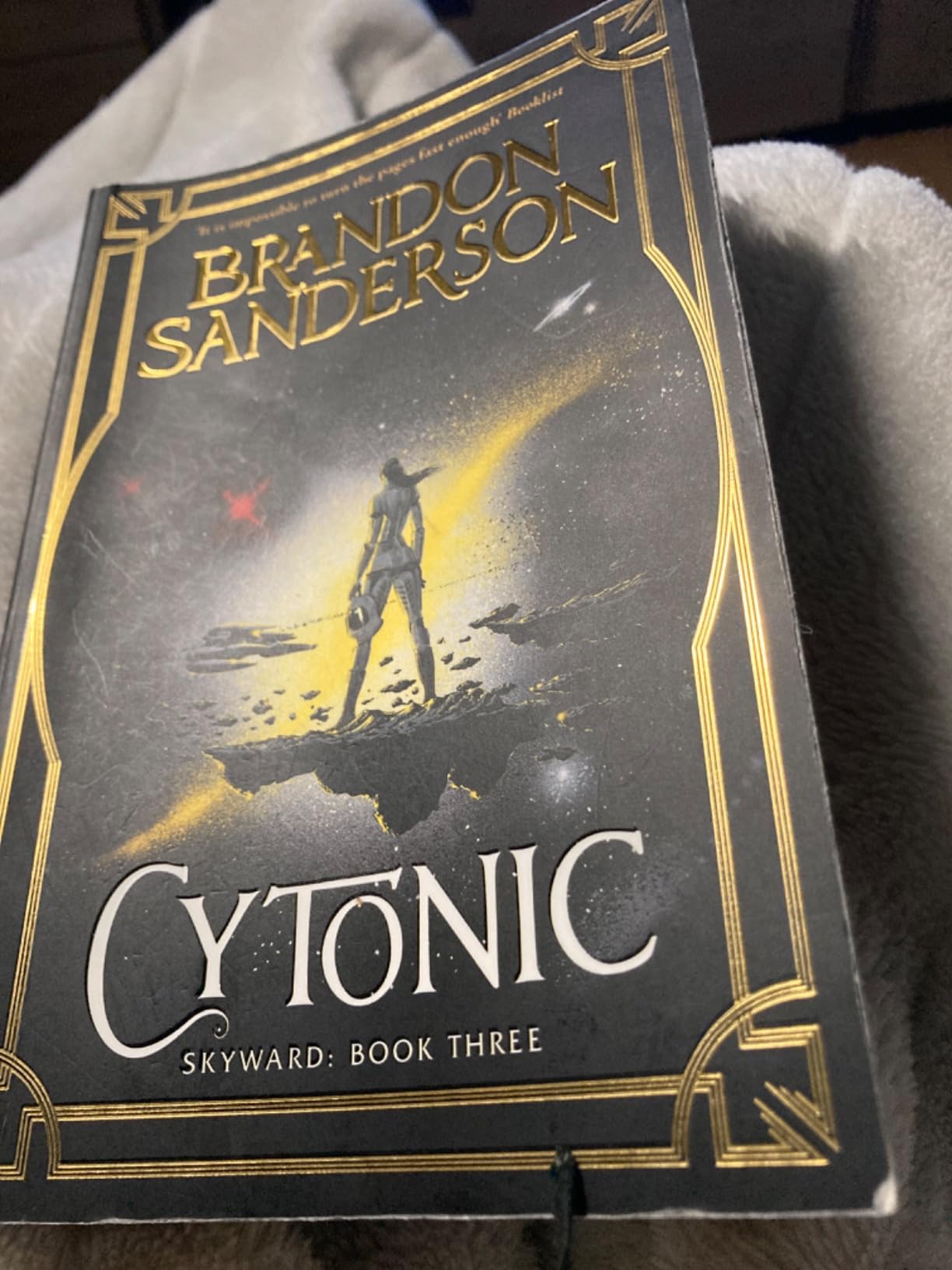 Cytonic: The Third Skyward Novel : Sanderson, Brandon: Amazon.com.au: Books