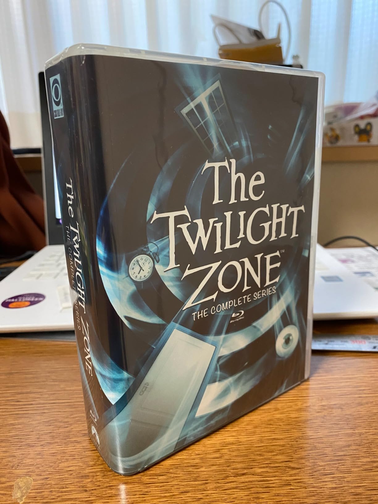 Amazon.co.jp: The Twilight Zone: The Complete Series [Blu-ray ...