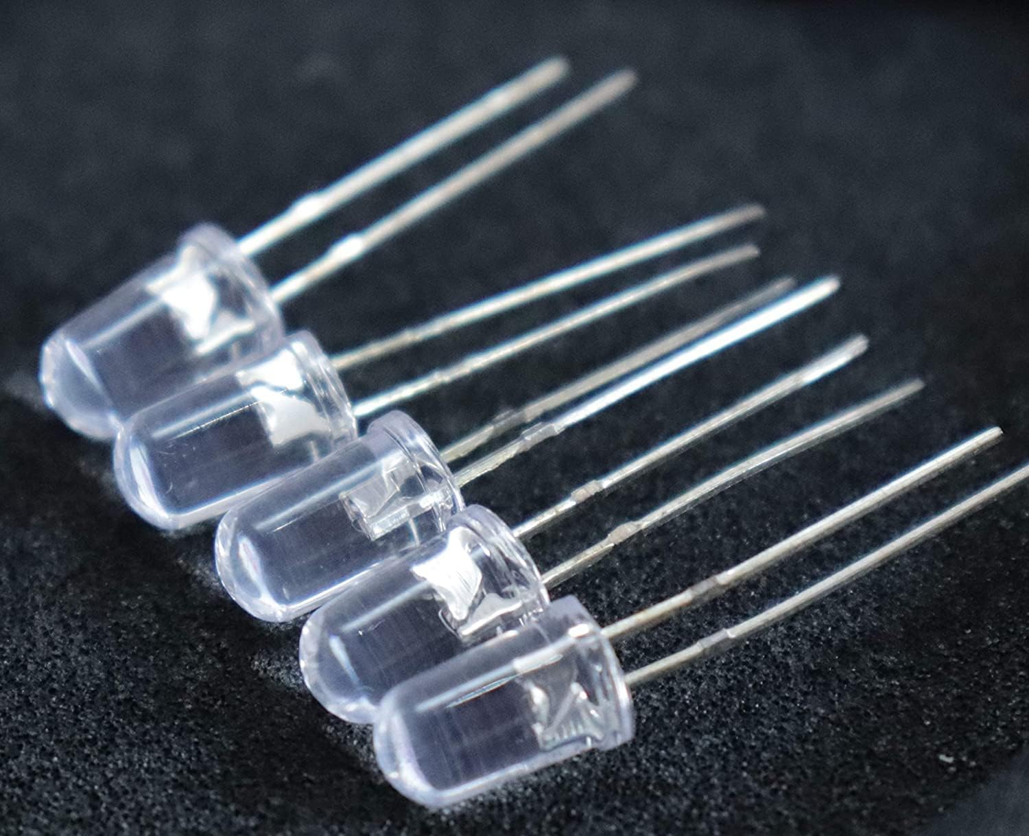 Electronic Spices Pack of 50 Red Flashing led 5mm ultra bright blinker ...