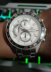 Casio Edifice Analog White Dial Men EFV-550D-7AVUDF (ED556) : Amazon.in ...