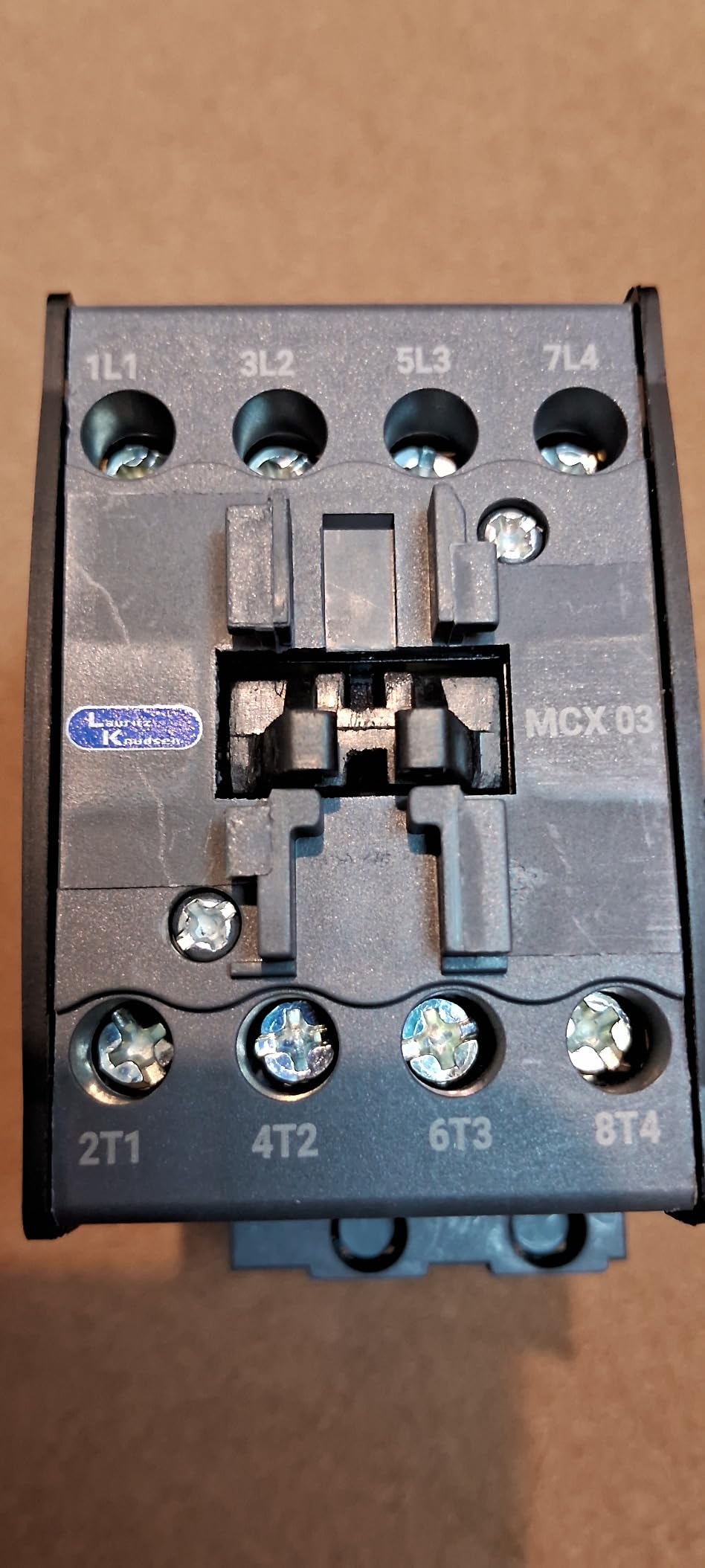 L&T Mcx-03 32A 4 Pole Power Contactor, Cs97011 : Amazon.in: Industrial ...