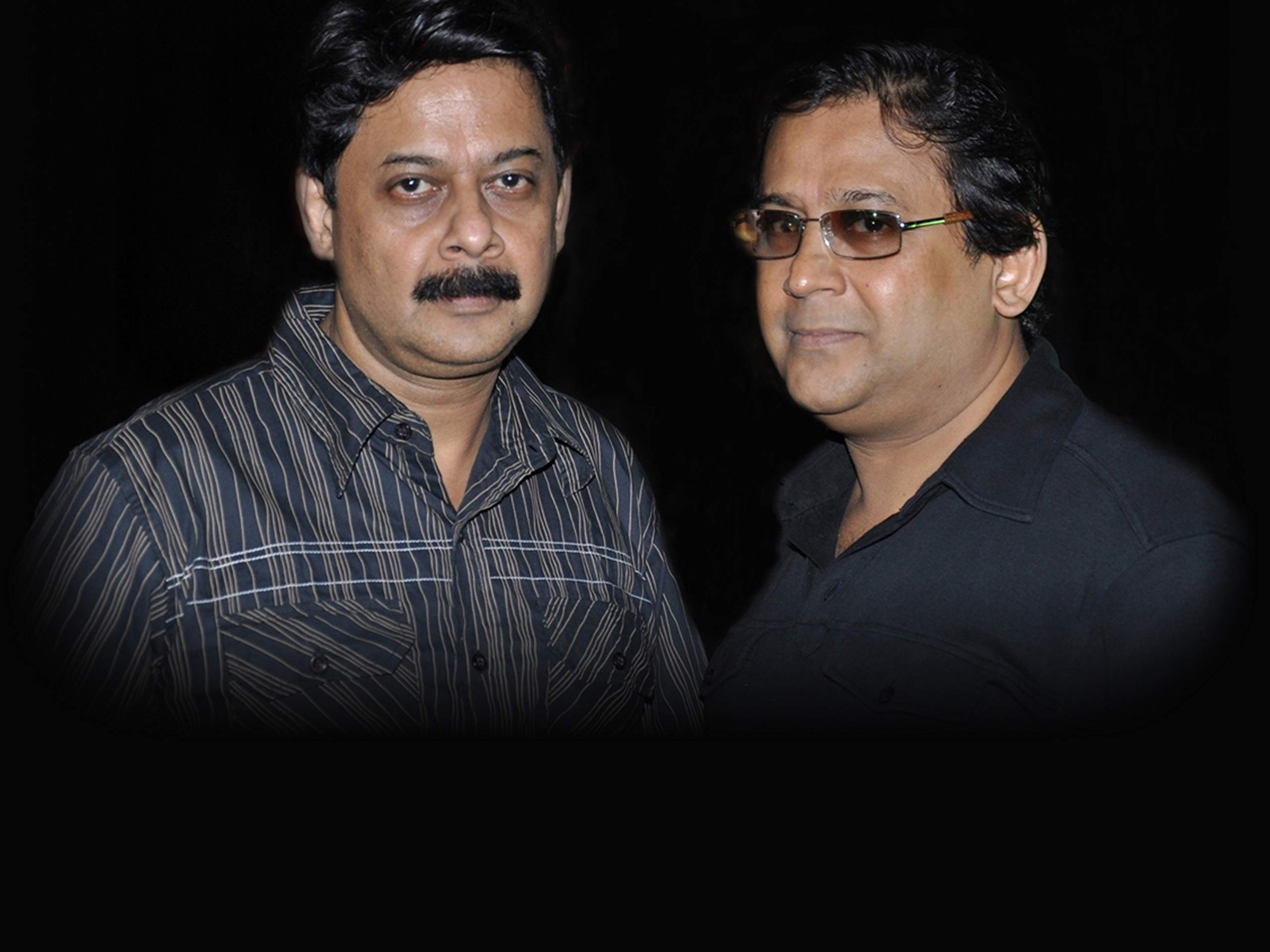 Mujhe Neend Na Aaye song by Anuradha Paudwal, Udit Narayan, Anand ...
