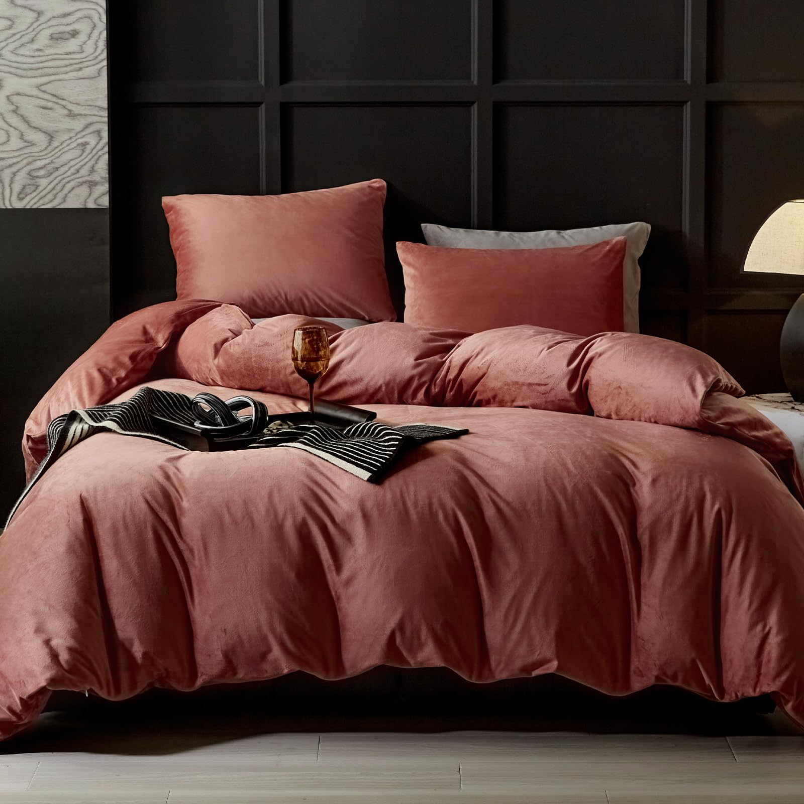 Amazon.com: WARMDERN Blush Pink Velvet Duvet Cover King Size Flannel ...