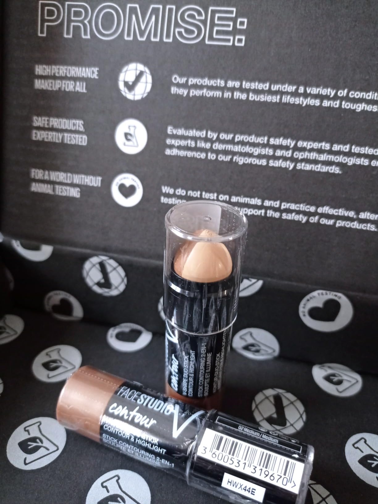 Maybelline New York Twin Pack Face Studio Contour Duo Stick Highlighter ...