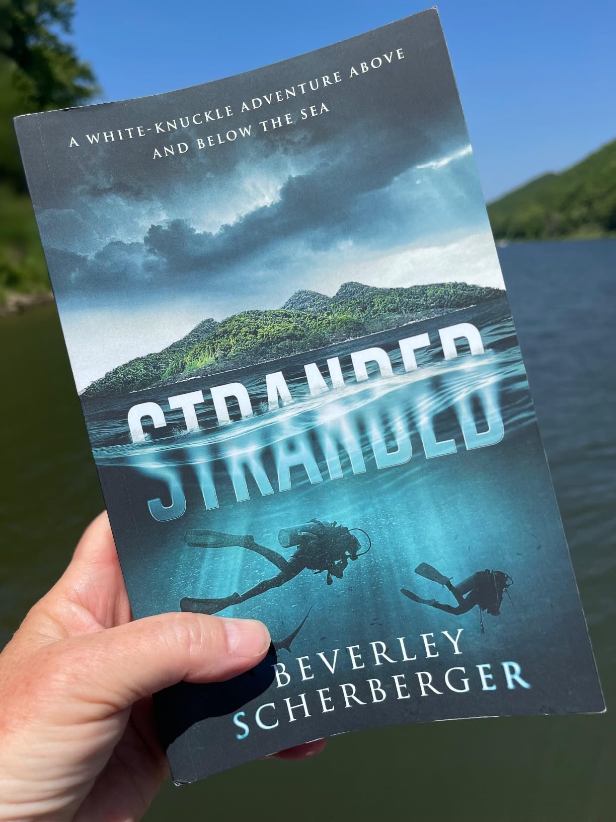 Amazon.com: STRANDED A white-knuckle adventure above and below the sea ...