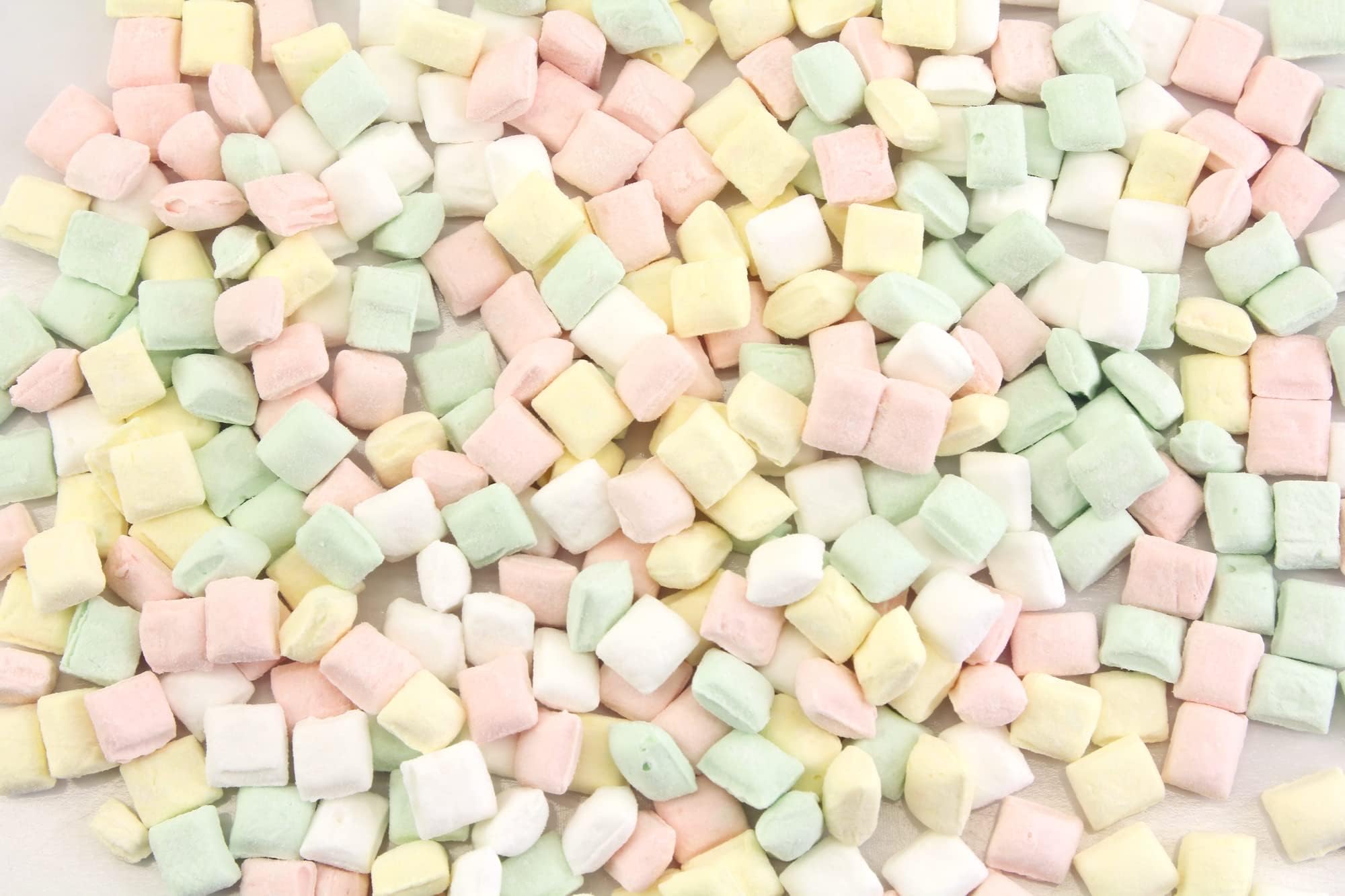 Amazon.com : Planet Sweets Pastel Cloud Assorted Party Mint Candy - 1.5 ...
