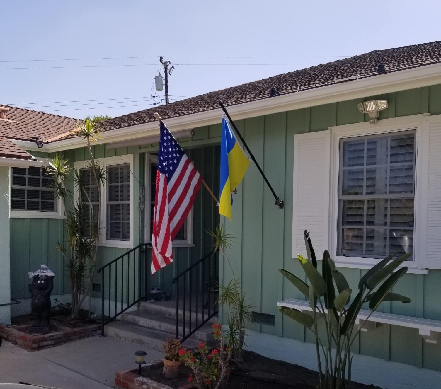 Snapklik.com : Aluminum Wall Mount Flag Pole Bracket House Flag Pole ...