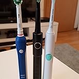 Oral-B PRO 2 2000N Elektrische Zahnbürste/Electric Toothbrush, mit 2 Putzmodi und visueller ...