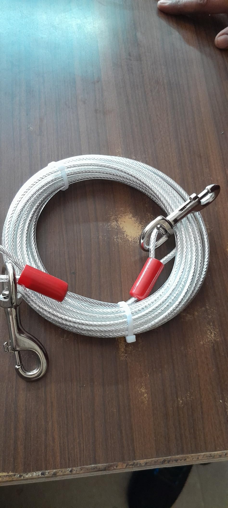 amazon basics Tie-Out Cable/Leash for Dogs up to 27 Kg, 25 Feet ...