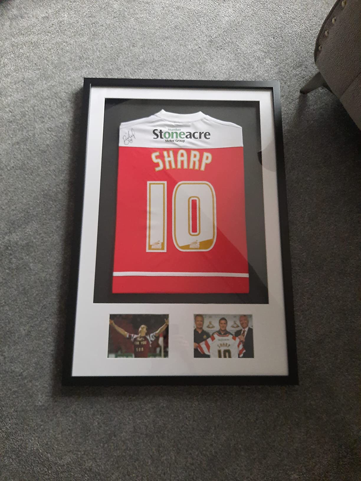 Vivarti DIY Adult 3D Mounted + Double Aperture Sports Shirt Display ...