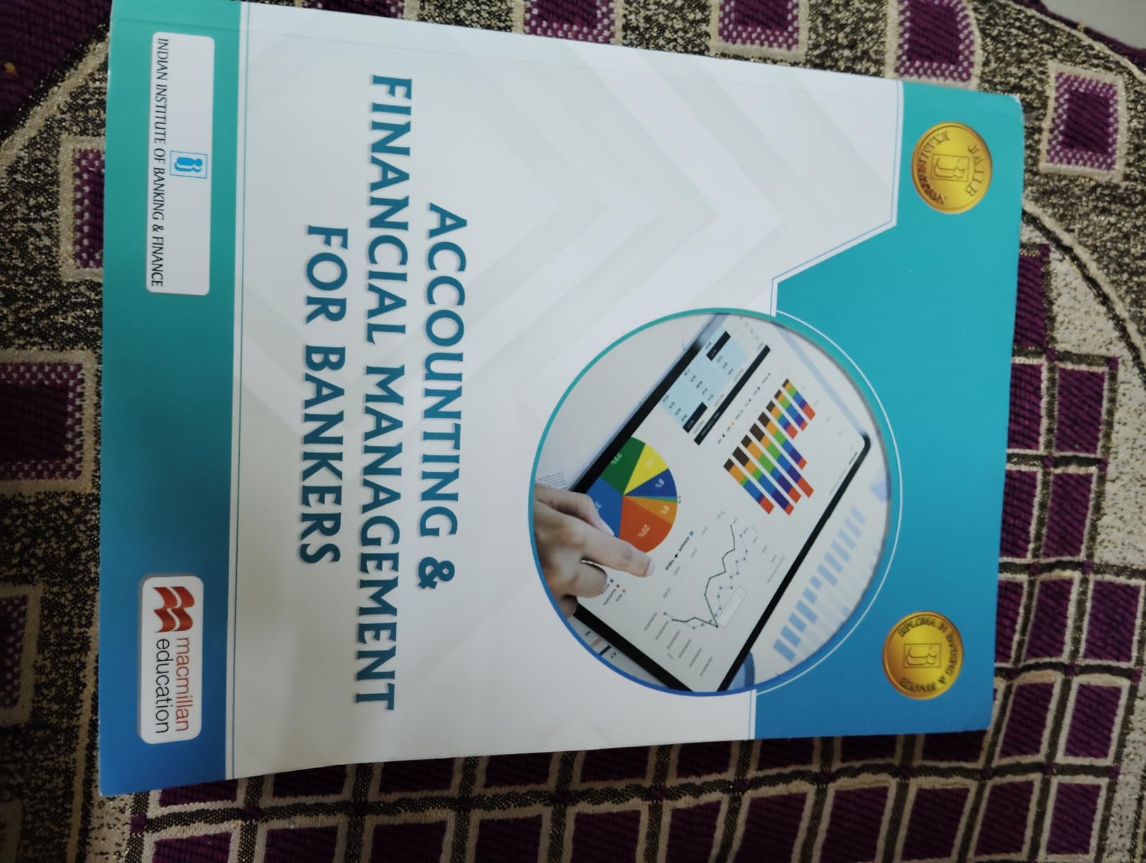 ACCOUNTING & FINANCIAL MANAGEMENT FOR BANKERS eBook : IIBF: Amazon.in ...