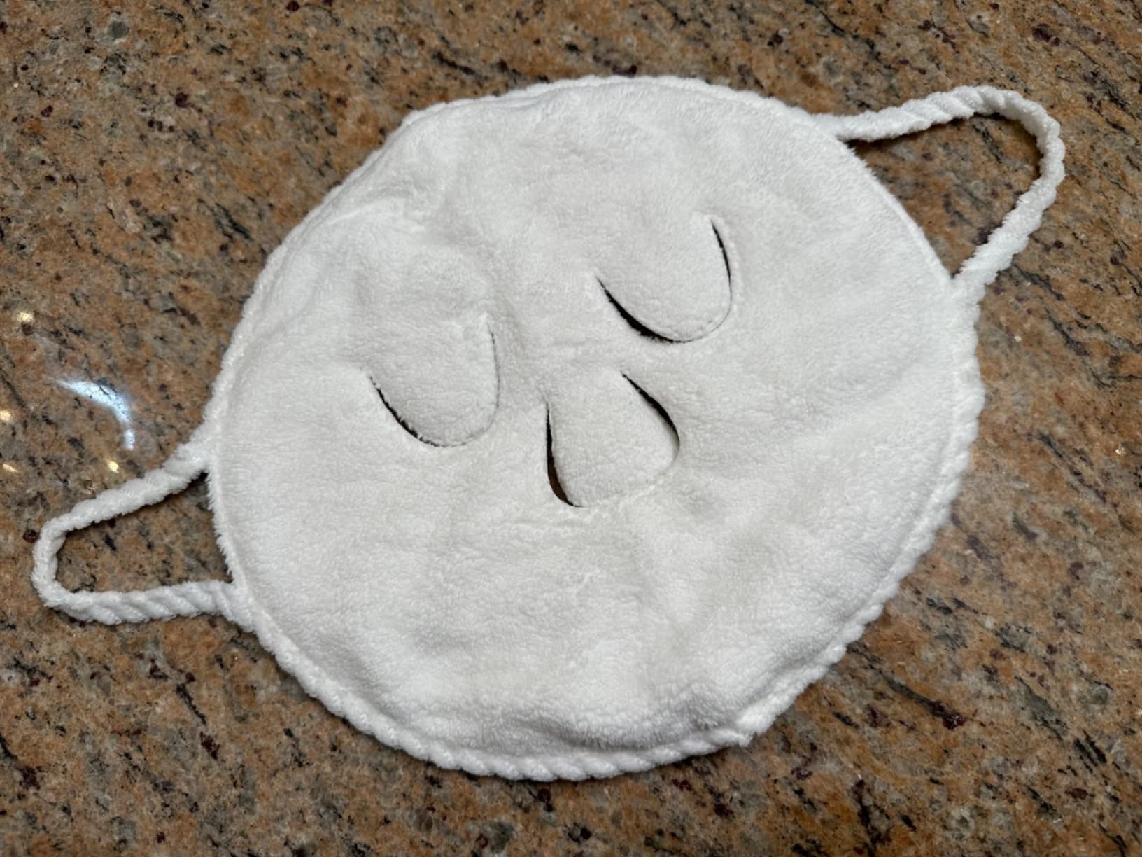 Amazon.com : BLACKCROWN 4 Holes Towel Mask Reusable Face Towel Mask ...