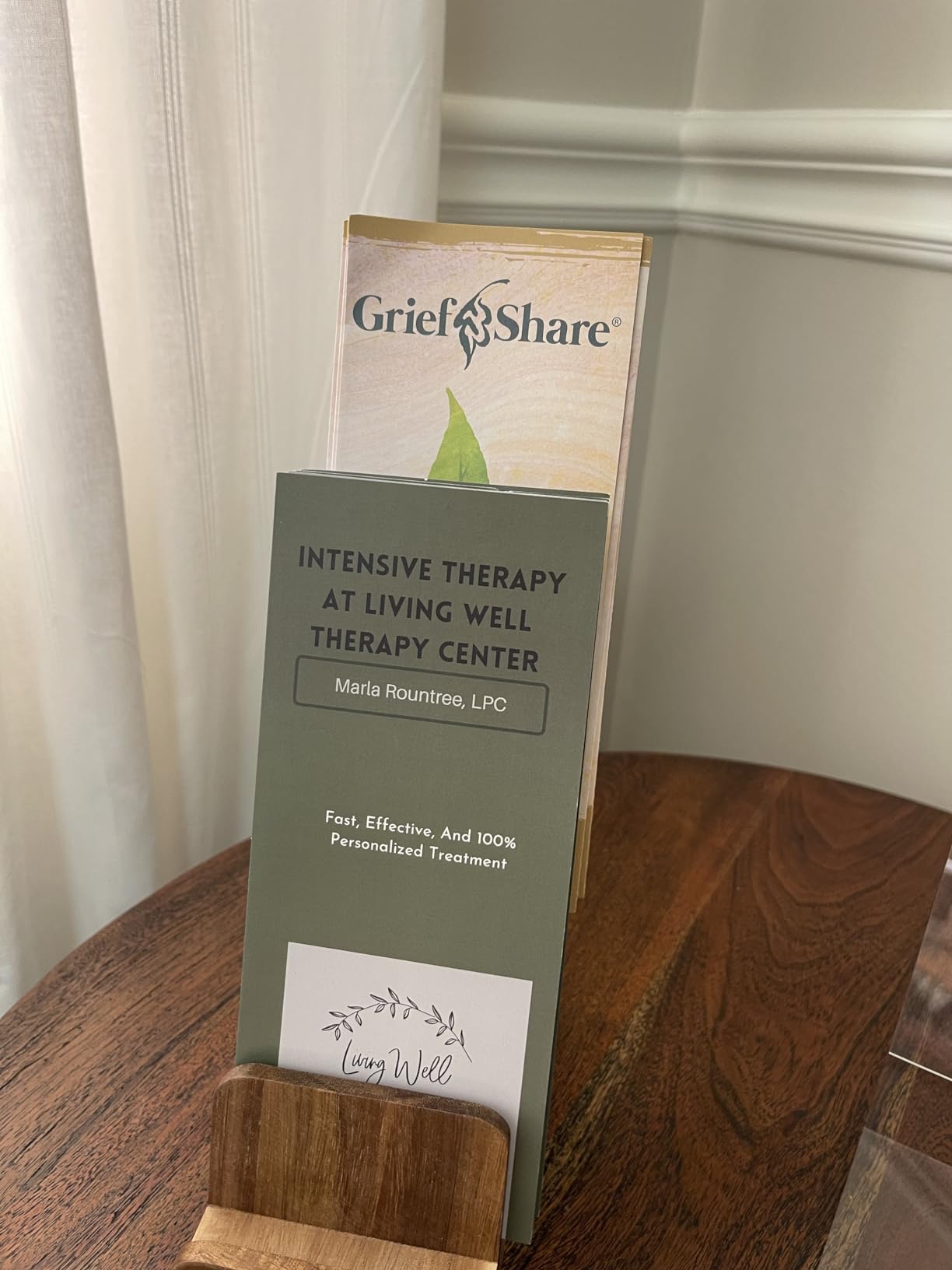 Amazon.com : Brochure Holder - 4-Tier Acacia Wood Brochure Display ...