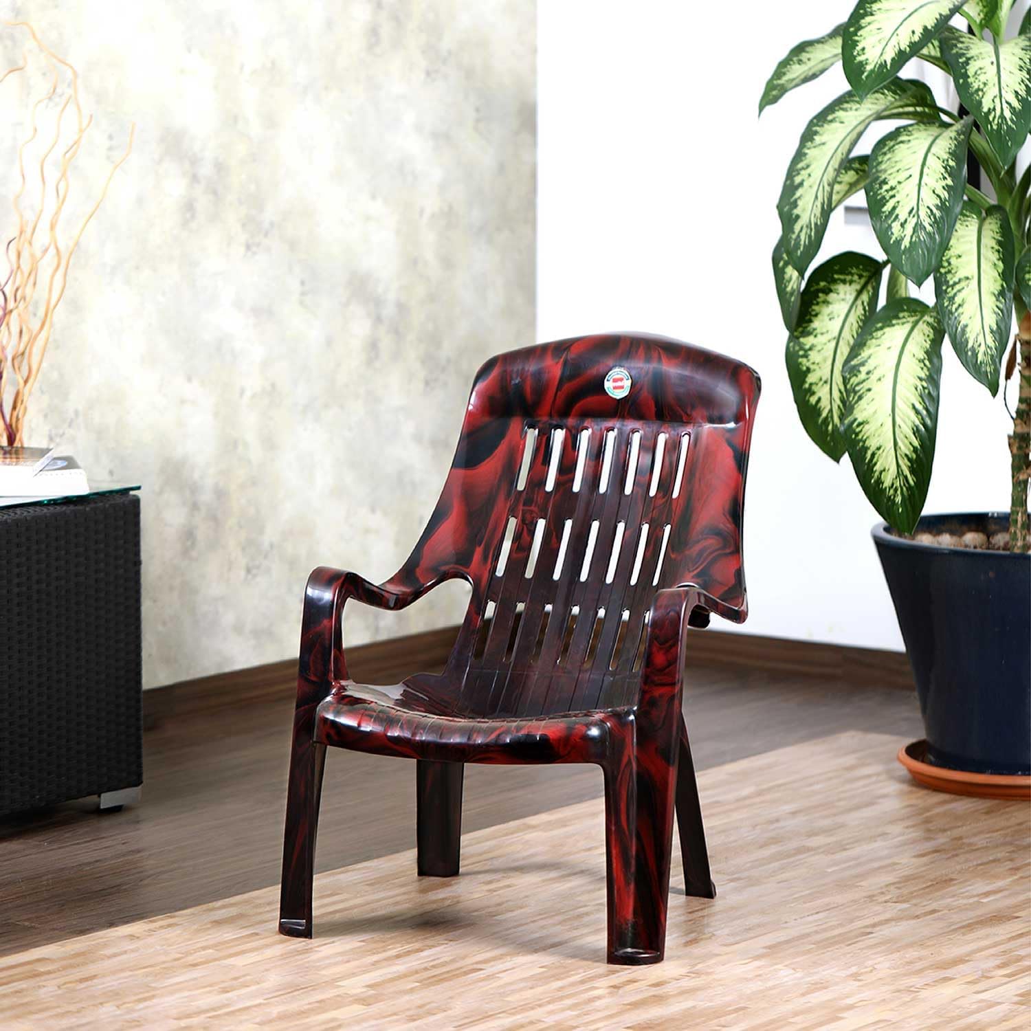 Cello Perfect Plastic Super Delux Cushion Chair with Lacquer Finish ...