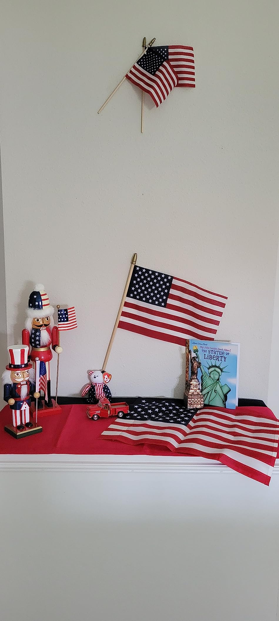 My Little Golden Book About the Statue of Liberty: Arena, Jen, Garofoli ...
