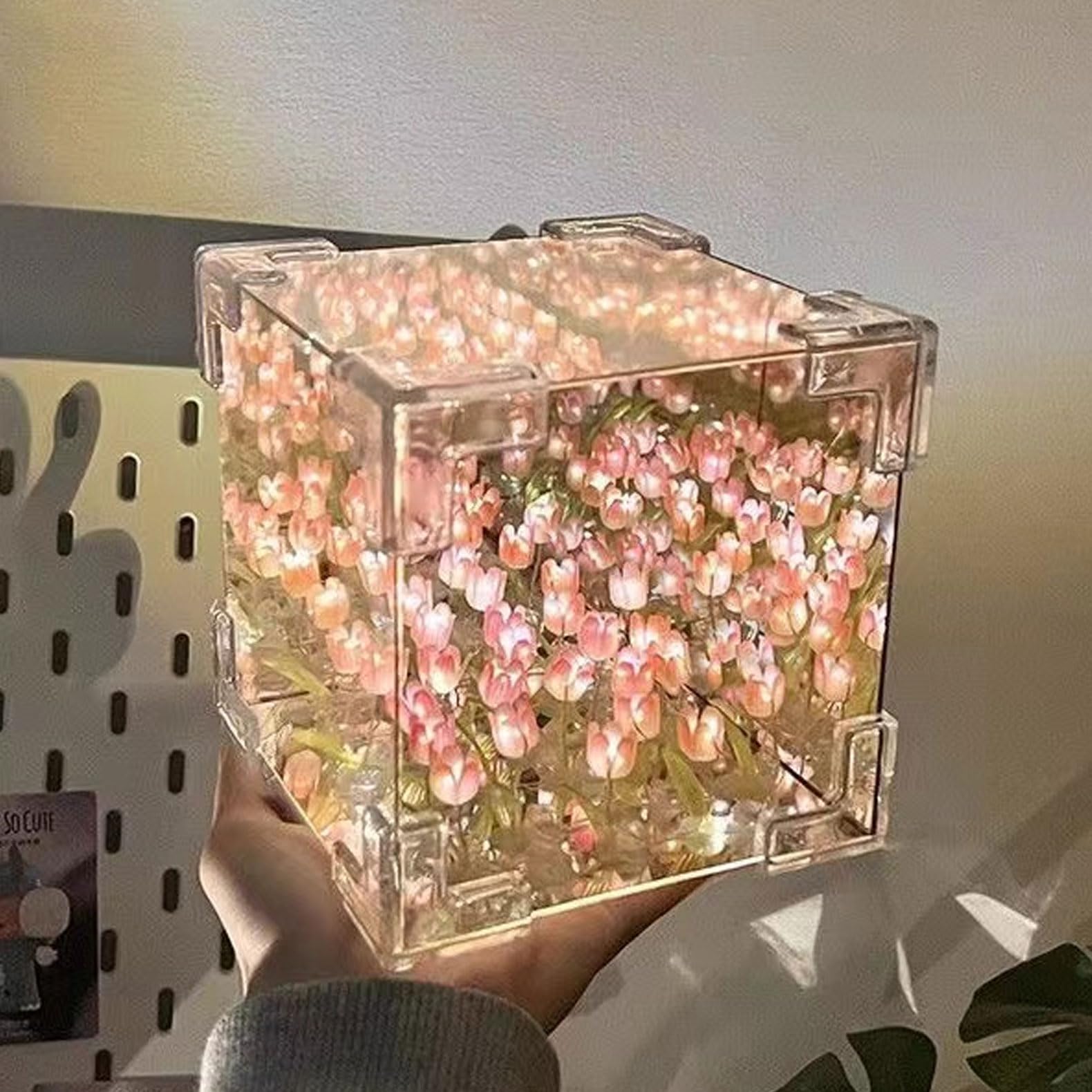 Gutsyluv 30 Flowers DIY Tulip Cube Mirror Lamp,Tulip Flower Table Lamp ...