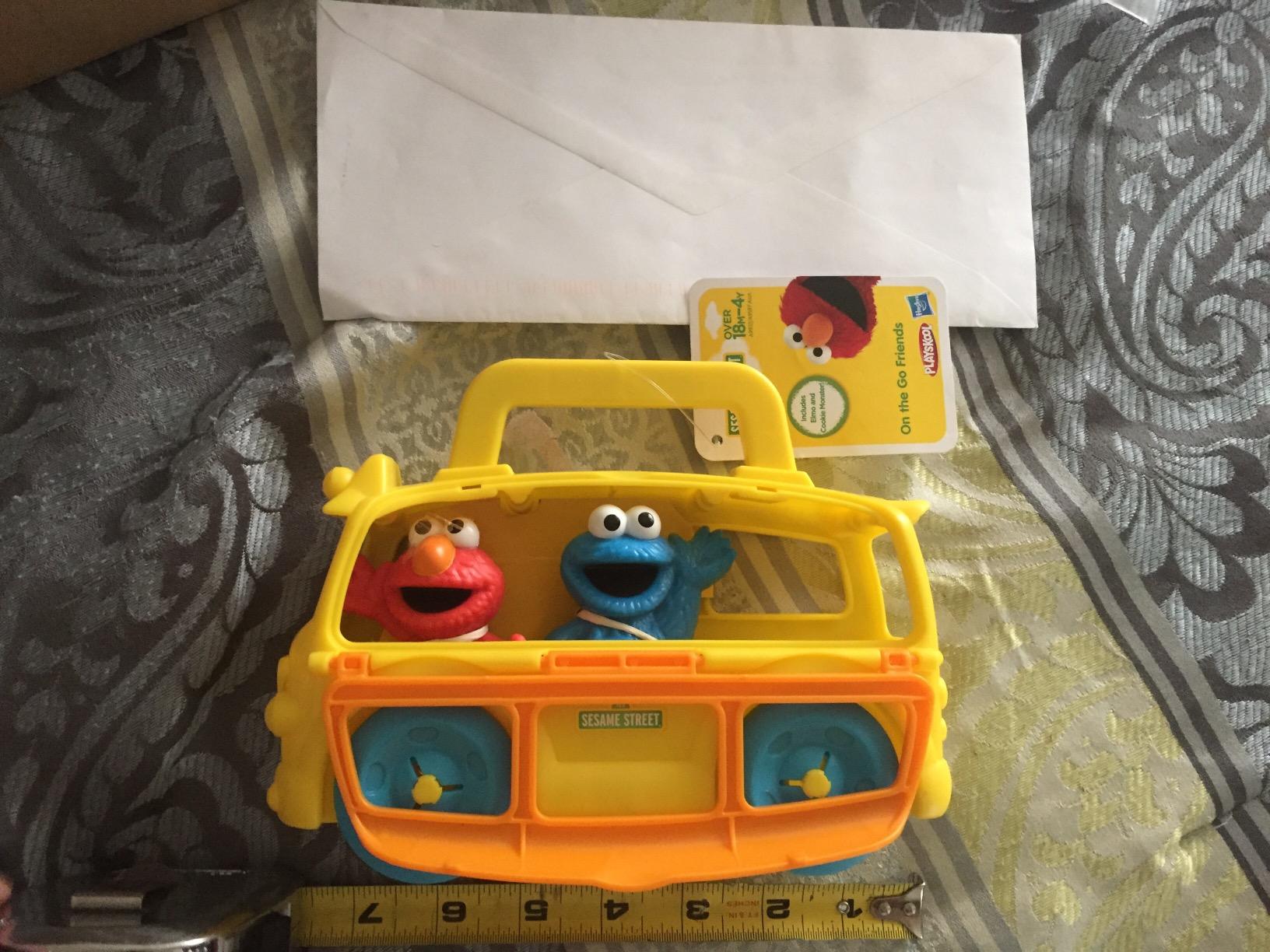 Amazon.com: Sesame Street Elmo On The Go Case : Toys & Games