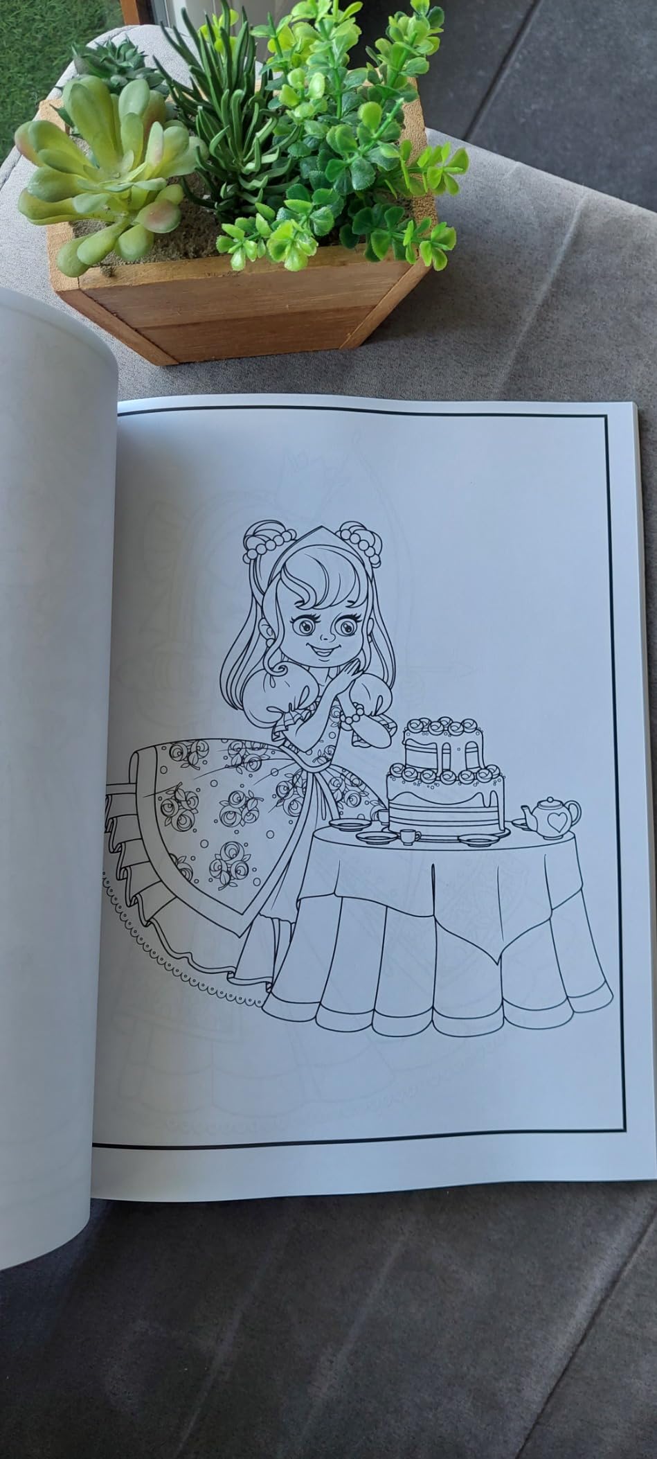 Princess Coloring Book: Elegant Princesses in Diverse Scenes and ...