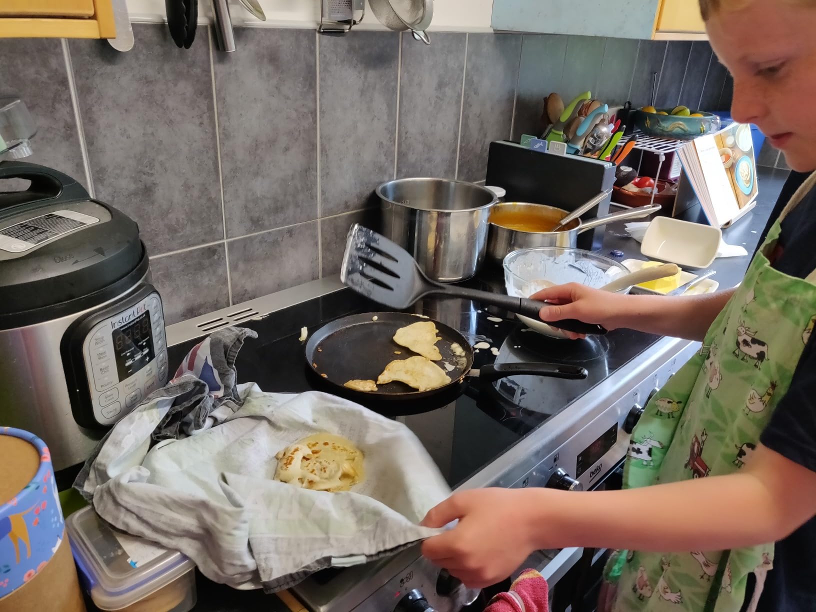 Let’s Cook: Fun and easy recipes for kids from the CBBC show Cooking ...