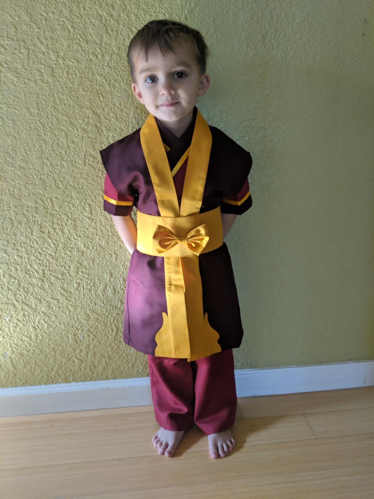 Amazon.com: Fire Nation Royal Family Fire Lord Zuko Uniform Outfit ...