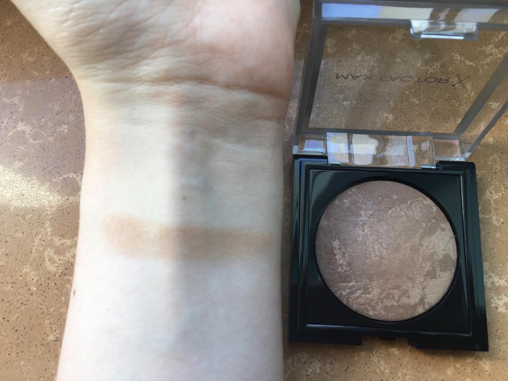 Max Factor Cream Bronzer Light Gold 05 – Bronzing Powder für einen ...