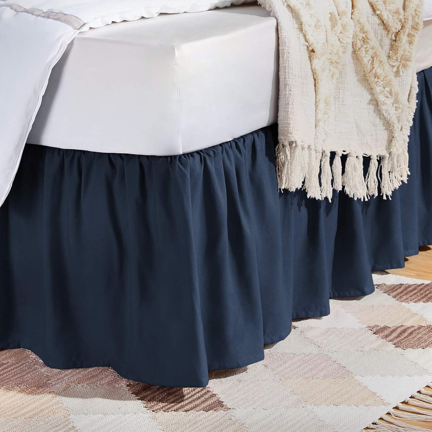AmazonBasics Ruffled Bed Skirt - Full, Navy Blue : Amazon.in: Clothing ...