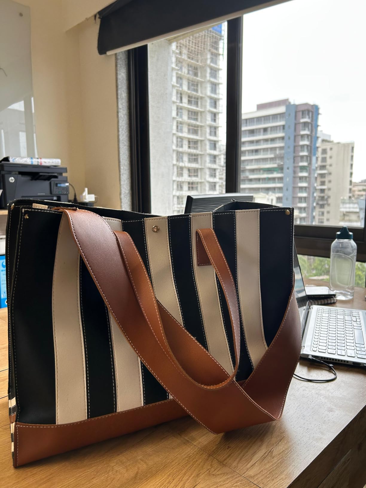 JENN Weekender Tote Bag – Black & White | Stylish and Durable Travel ...