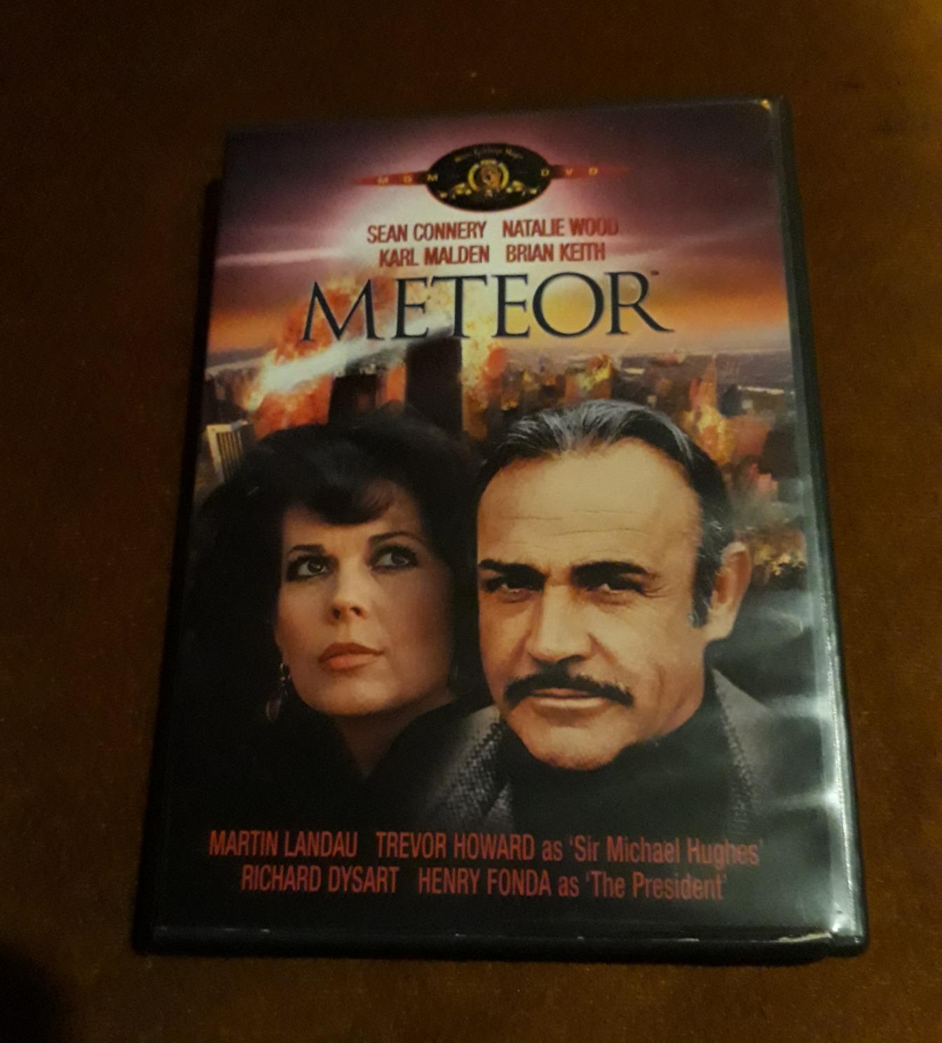 Meteor [DVD]: Amazon.co.uk: Sean Connery, Natalie Wood, Karl Malden ...