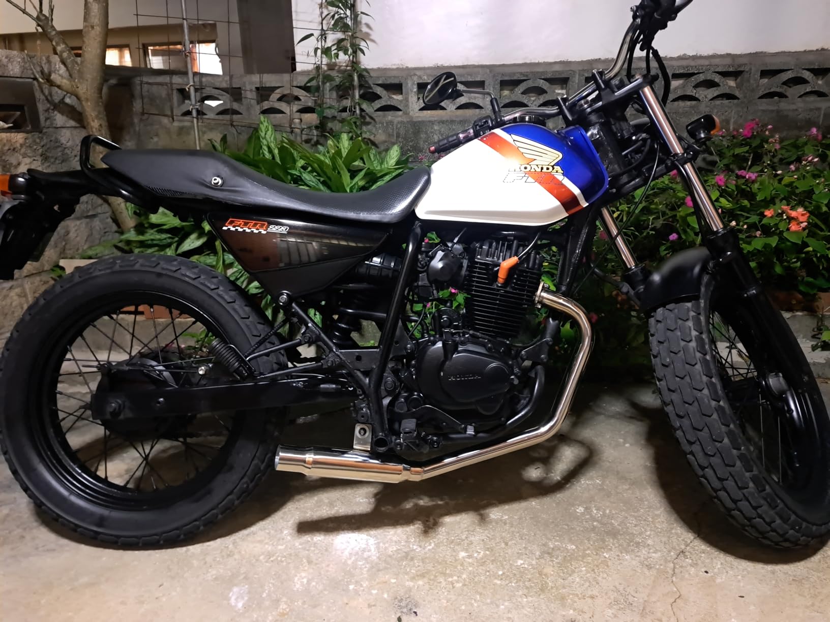 Amazon | ウイルズウィン(WirusWin) シャープタイプマフラー FTR223 | フルエキゾースト | 車＆バイク