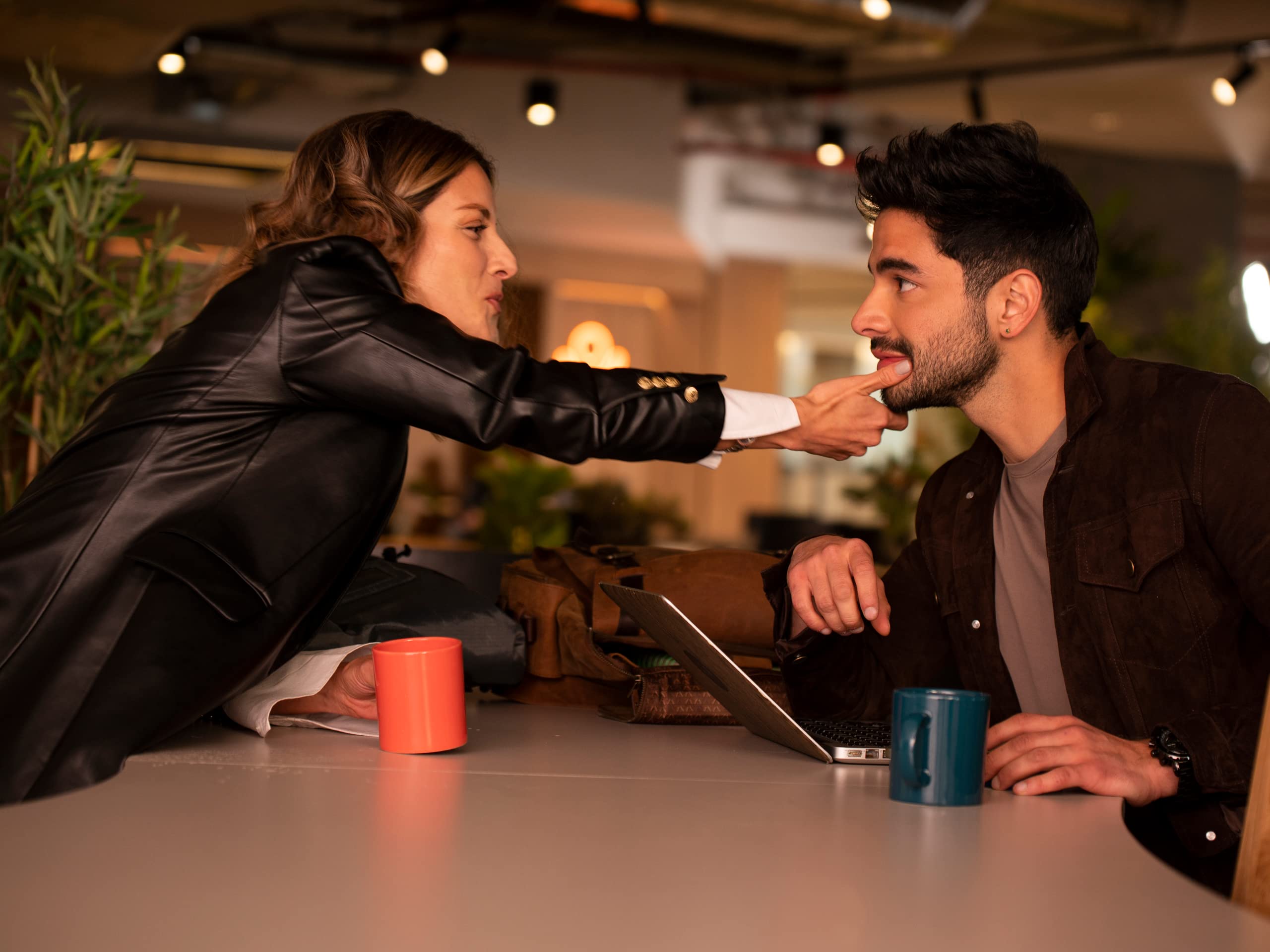 Amazon.com: Manes Temporada 1 : Sebastian Carvajal, Laura Londoño ...