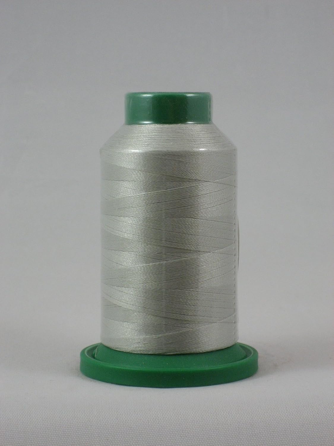 Amazon.com: Isacord Embroidery Thread 1000m (0101-0184) (0124) : Arts ...