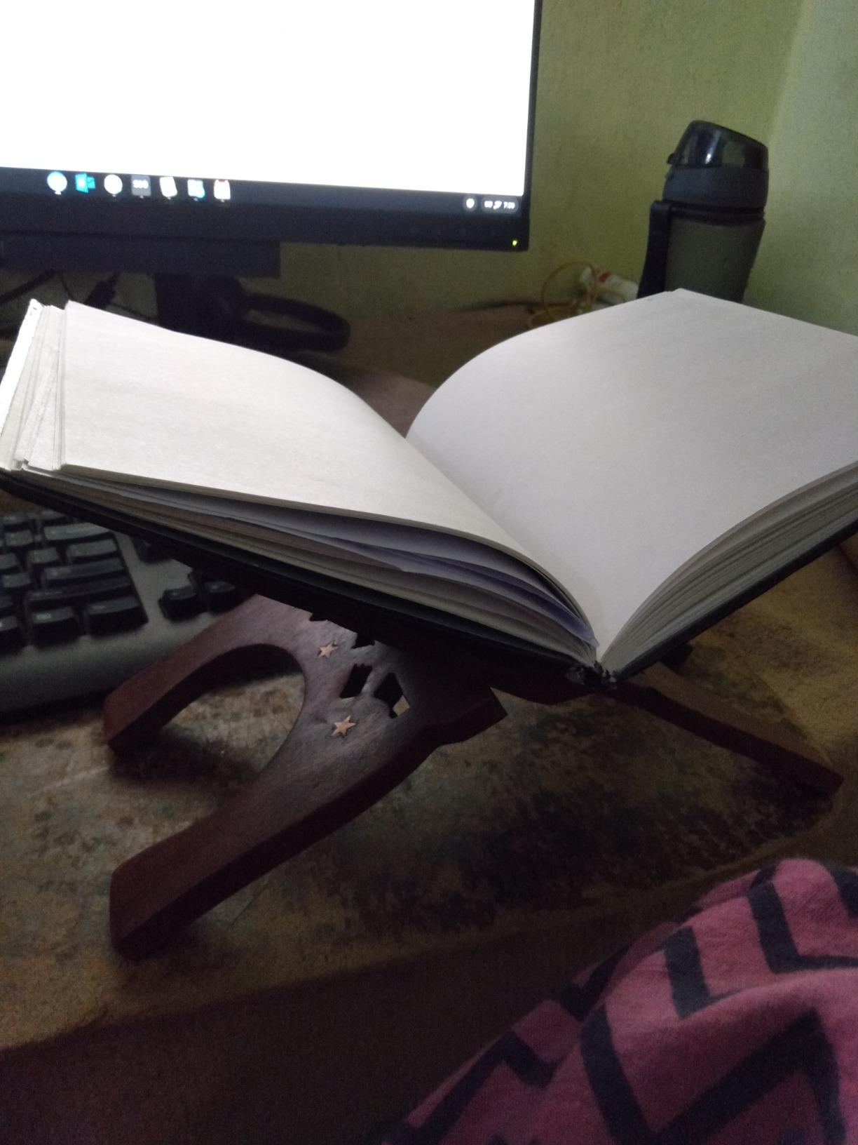 india's big shop Wood Holy Book Stand (10 inch, Brown) : Amazon.in ...