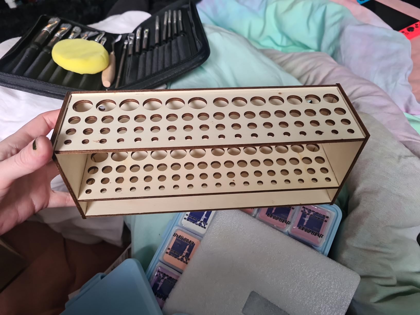 THJOPOKEEL Wooden Paint Brush Holder Stand, Paintbrush Organizer Rack ...