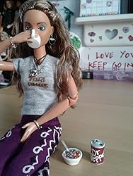 Amazon.com: Barbie Made to Move Doll with 22 Flexible Joints & Long ...
