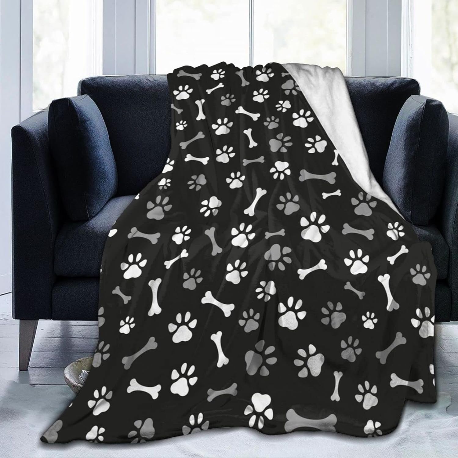Amazon.com: Perinsto Dog Paws and Bones Throw Blanket Ultra Soft Warm ...