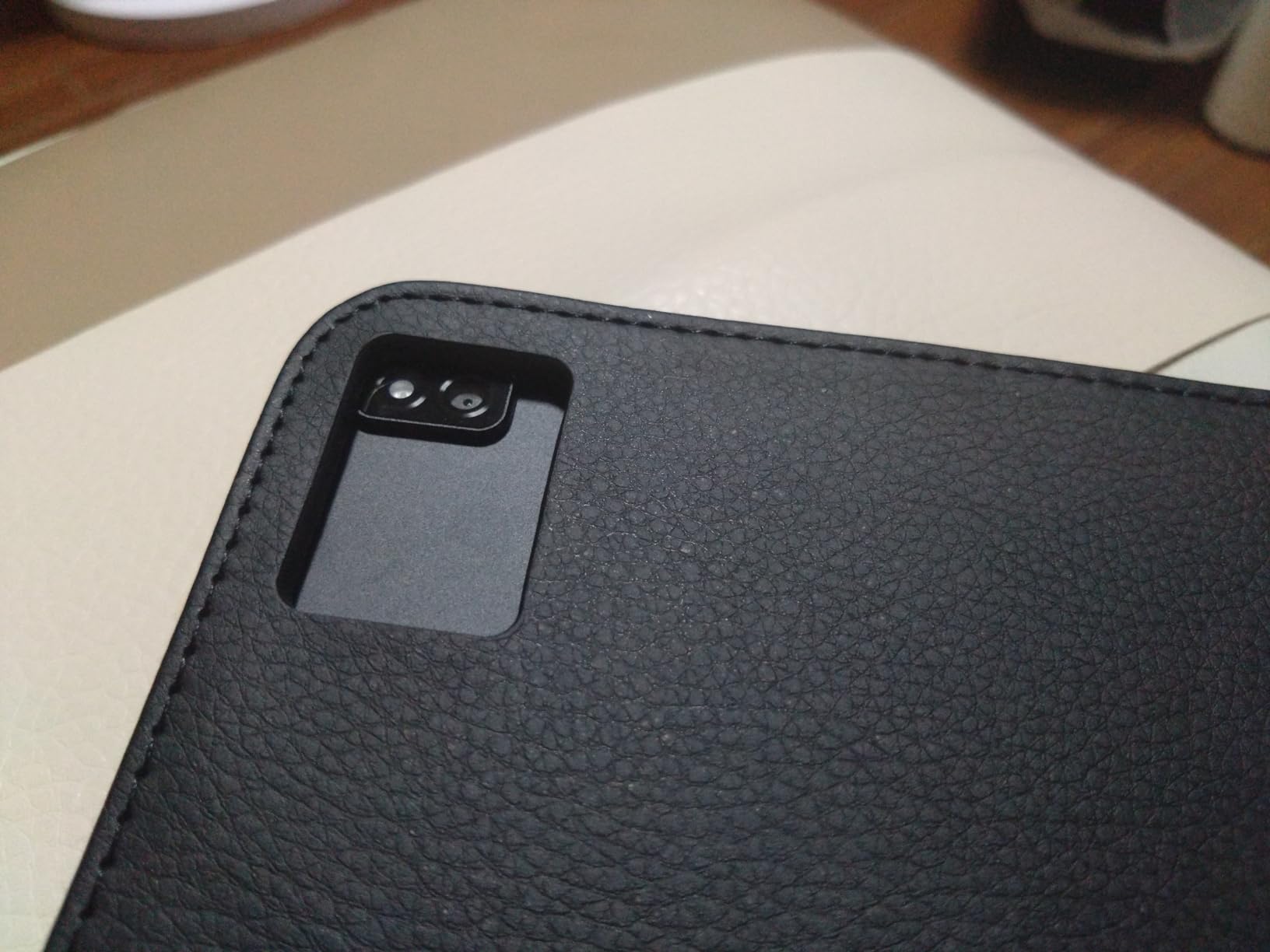 Amazon.co.jp: LUCA Tablet TE083M3N1-B ケース TM082M4N1-B ケース 8インチケース アイリス ...